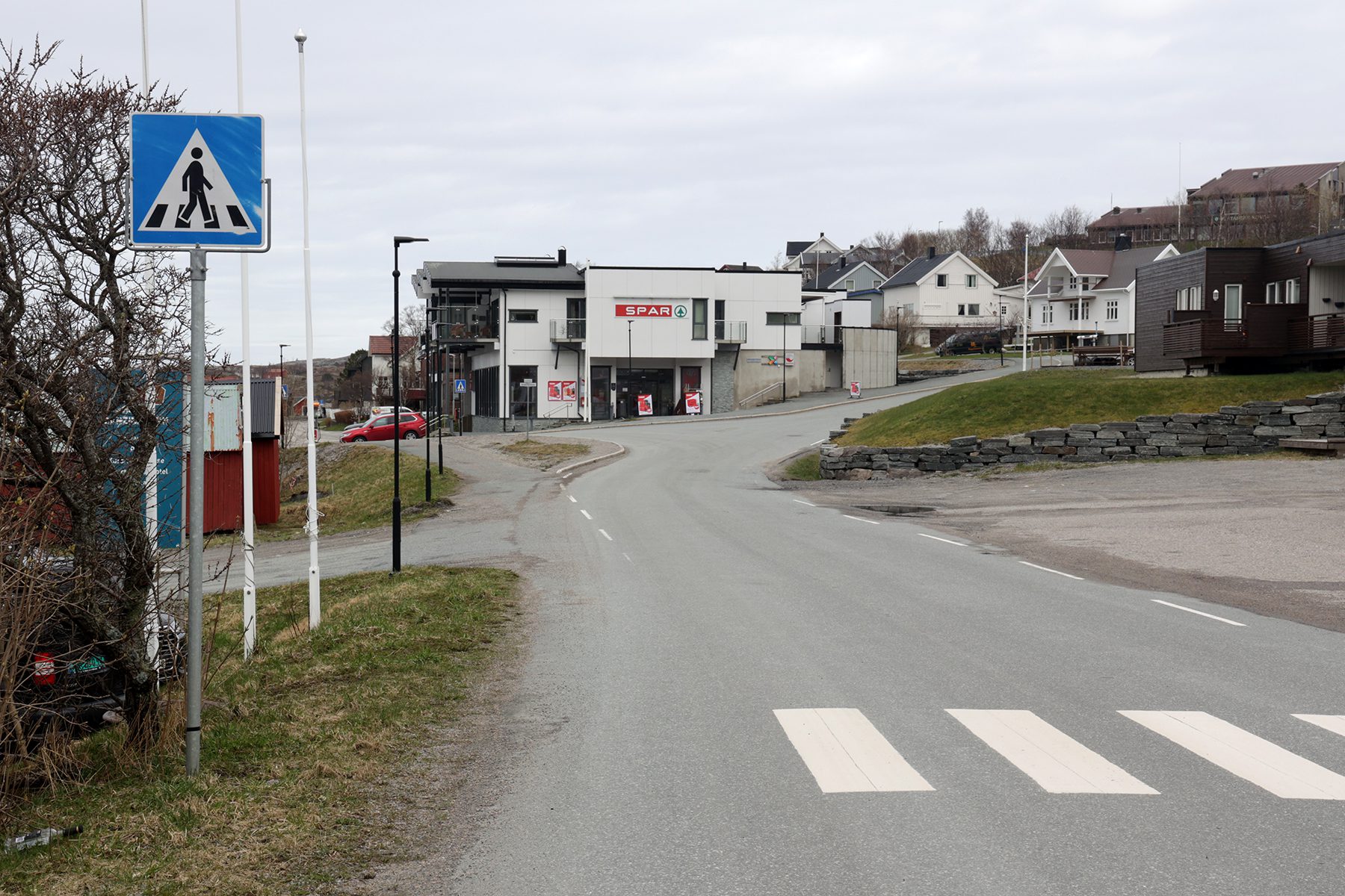 Vedtok 30-soner - glemte andre skilt - Flatangernytt